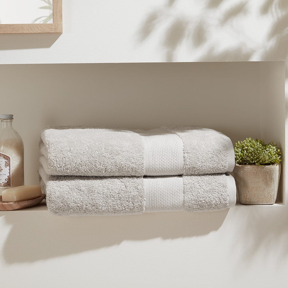 Luxury Cotton Towel Set - Opulent Bathing Experience – White & Green