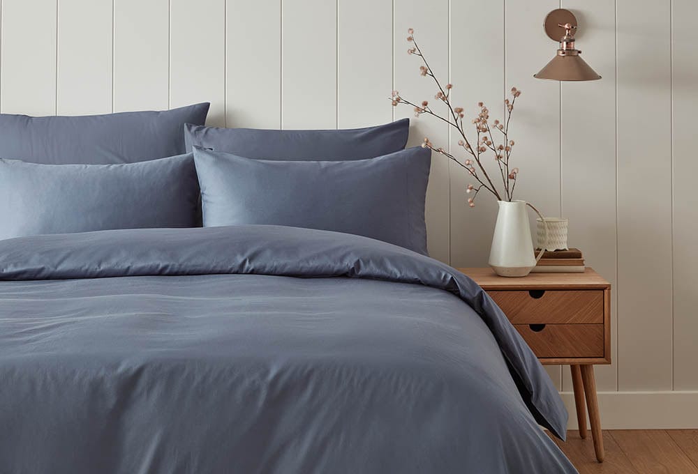 Organic Cotton Bedding Set - The Aura Collection – White & Green